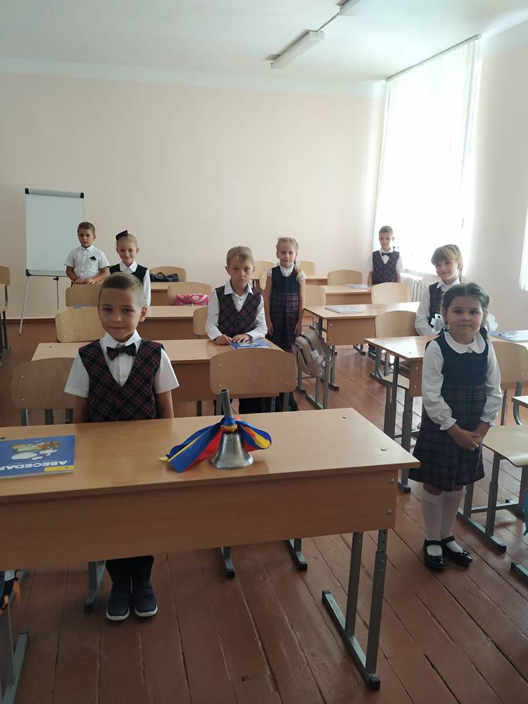 Prima zi de școală 2020/2021 | Liceul Teoretic Alexandru Agapie satul ...